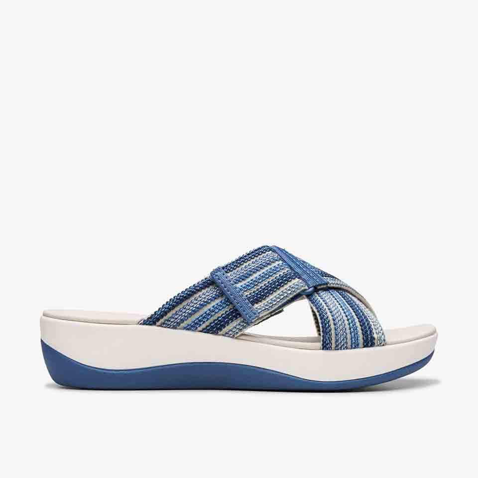Clarks Women's Arla Wave Blue Combi – THE SHOE PLAZA